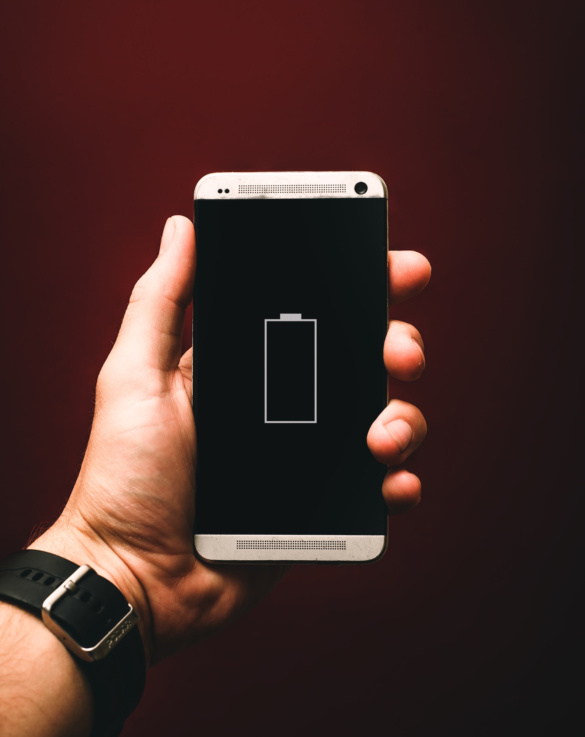 4 Tips To Improve Your Phone Battery's Lifespan